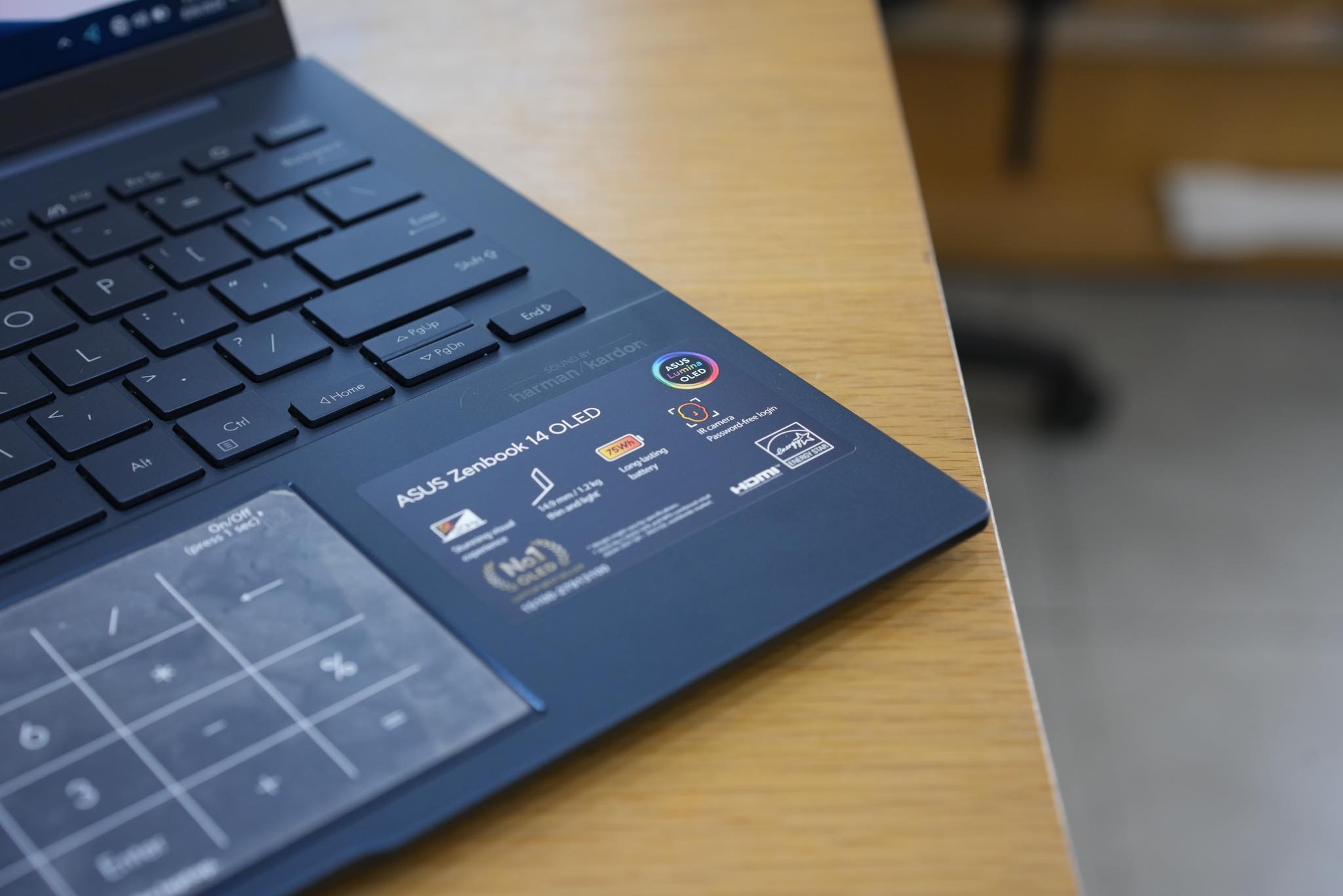 Asus Zenbook Q425 14 inch Oled - 2024| Laptop ASUS chính hãng | Mac24h